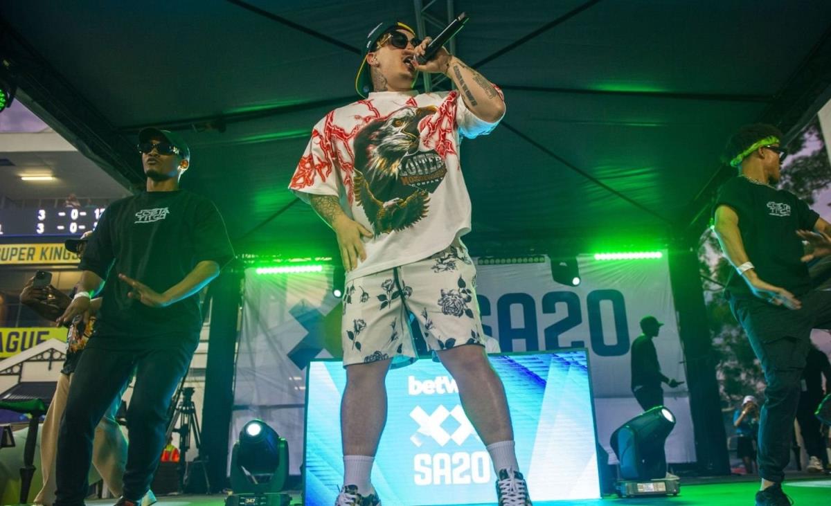 Video: un rapero de 27 años falleció en pleno recital - Ciudadano News