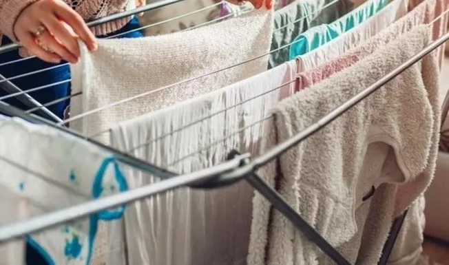 Cómo evitar los malos olores y humedad en la ropa incluso en días de ...